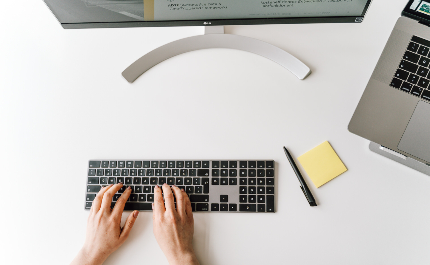 INSTART consult GmbH - Digital Shared Service Provider